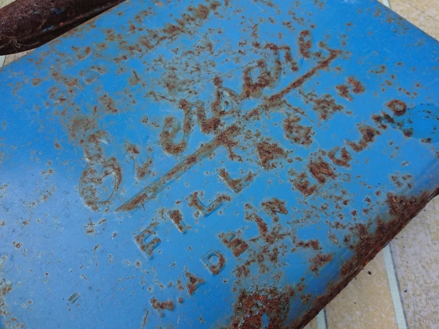 VINTAGE BLUE EVERSURE Non Drip Petrol Emergency Fillacan 1950's Rusty £ ...