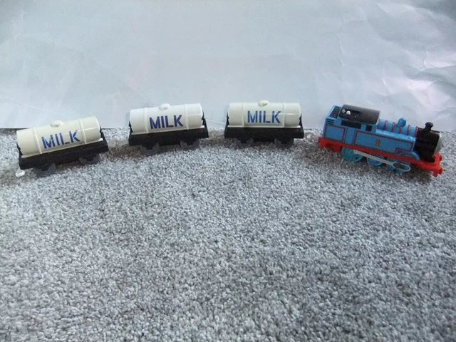 TOMY TRACKMASTER THOMAS the tank engine with 3 sodor milk tankers £9.99 ...