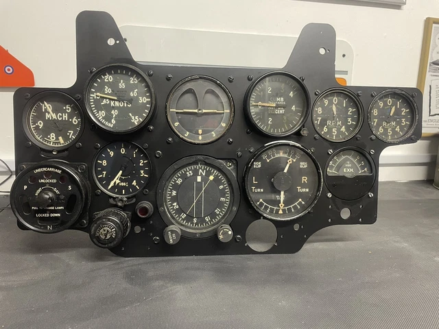 GLOSTER METEOR AIRCRAFT Cockpit Instrument Panel EUR 266,73 - PicClick FR