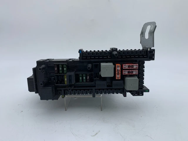 MERCEDES BENZ C-CLASS W204 control unit SAM fuse box A2045453901 £190. ...