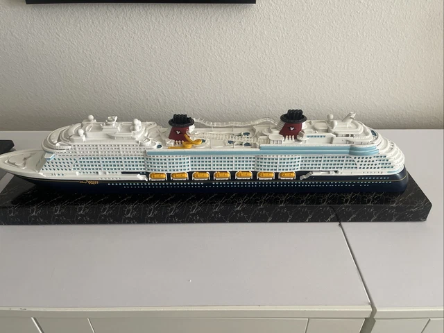 DISNEY CRUISE LINE DCL Disney Wish Model Ship Collectible Inaugural New ...
