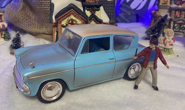 MINIATURE HARRY POTTER Ford Anglia 1/24 Et La Figurine Jada Voiture De ...