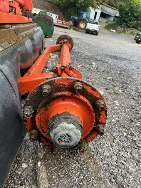 8 STUD AXLE. Trailer Loader Tractor Spreader Lowloader Tanker Cattle ...