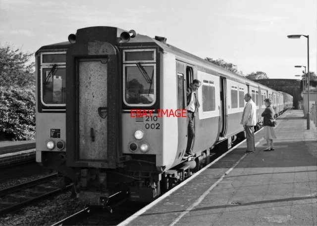 PHOTO CLASS 210 Unit 210 002 At Bedwyn Station 1987 £1.85 - PicClick UK