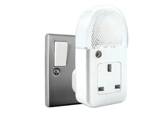 UNI-COM LED SOFT Light Plug-In Auto Night Light with 3-Pin Plug Socket ...