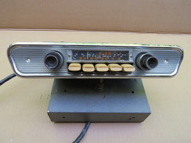 CAR RADIO WITH Dashboard Fascia May Suit Xk Xl Xm Xp Ford Falcon Etc ...