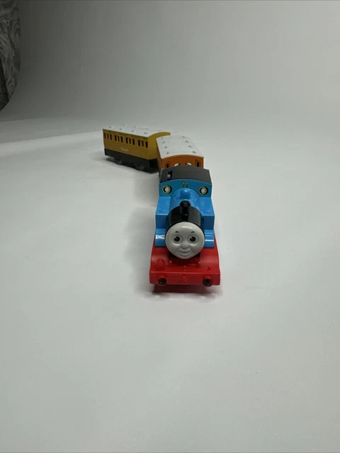 TOMY TRACKMASTER THOMAS the tank engine train thomas Annie Clarabel Set ...
