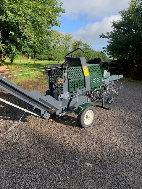 FIREWOOD PROCESSOR RIMA RM7-20 Kohler 14hp petrol engine 20Tonne ram ...