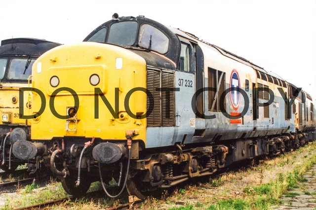 UK DIESEL TRAIN Railway Photograph Of Class 37 Loco 37232. Rm37-814 £1. ...