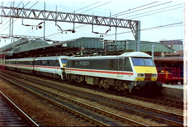 35MM RAILWAY COLOUR Negative Class 90 021 at Crewe £1.95 - PicClick UK