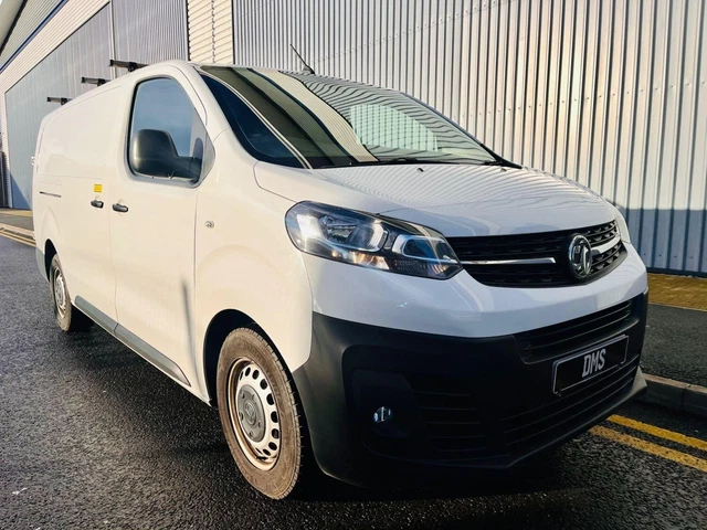 2021 VAUXHALL VIVARO 2.0 Turbo D 3100 Dynamic L2 H1 Euro 6 (s/s) 6dr ...