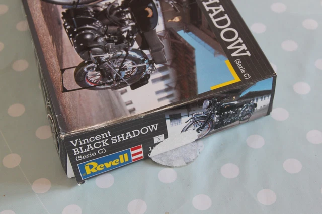 REVELL VINCENT BLACK SHADOW Series C MOTORCYCLE MODEL KIT - 1:12 scale ...