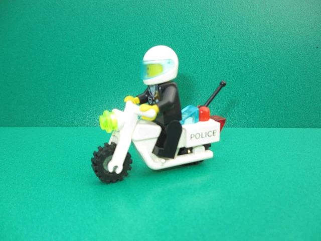 LEGO 1X X81C01 Polizei Motorrad Police City mit Fahrer (111222L) EUR 3 ...