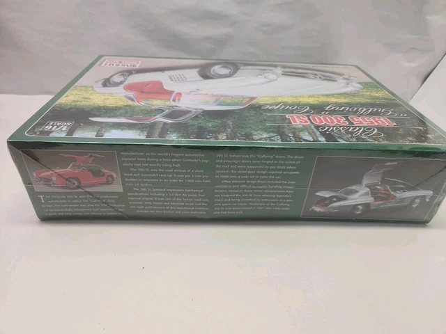 MINICRAFT 1955 MERCEDES 300 SL "Gullwing" Coupe Model Kit 1/16th Scale ...