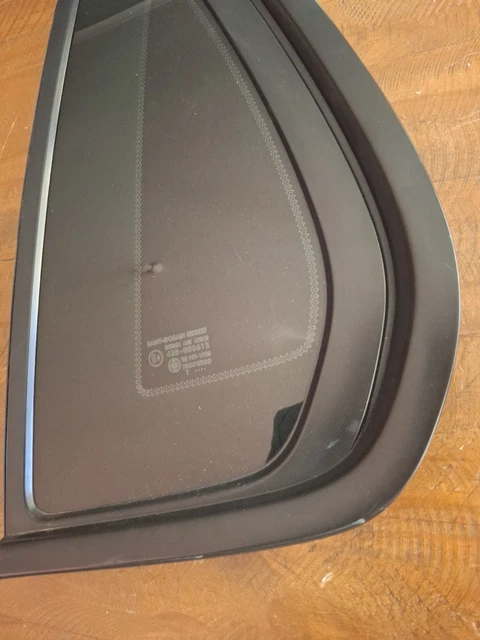 HOLDEN COMMODORE UTE VE SV6 VF HSV Rear Side Window Quarter Glass LH 1/ ...