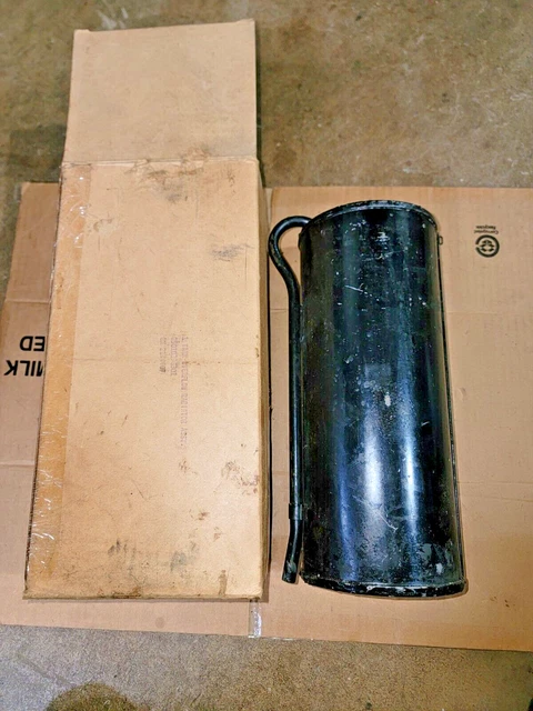 NOS RADIATEUR OVERFLOW Surge Tank pour WWII MB GPW M38 CJ2A Jeep DUKW ...