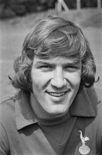 FOOTBALLER BARRY DAINES goalkeeper for Tottenham Hotspur FC 1970s OLD ...