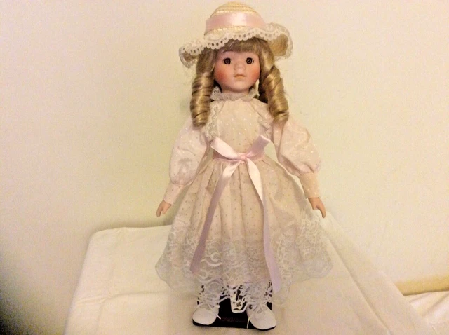 VINTAGE PORCELAIN DOLL ‘JESSICA’ THE CLASSIQUE COLLECTION with WOODEN ...