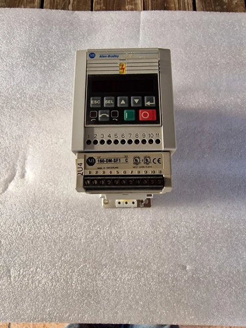 ALLEN BRADLEY FREQUENZUMRICHTER 160-DM-SF1 C 1,5KW EUR 420,00 - PicClick DE