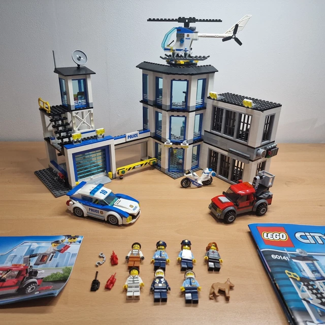LEGO CITY: POLICE Station (60141) - Complete Set with Mini-Figs ...