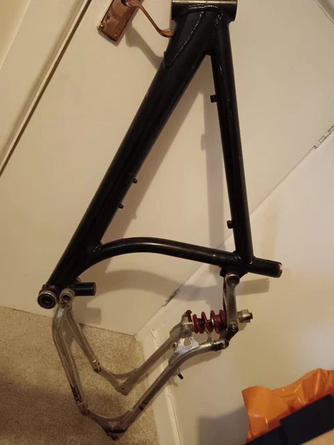 GT LTS DS Medium Frame and Rock Shox Coupe rear shock £70.00 - PicClick UK