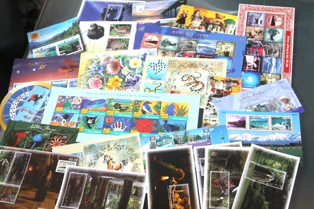 NEW ZEALAND EARLY 2000's COLLECTION OF 20+ MINIATURE SHEETS, ALL MNH £0 ...