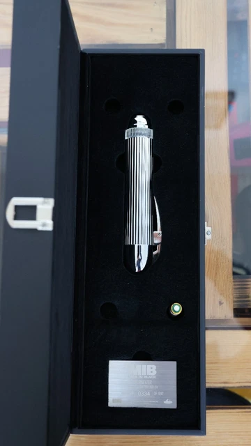 NEU: MEN IN Black Neuralyzer Neuralisator "Blitzdings" limitierte ...