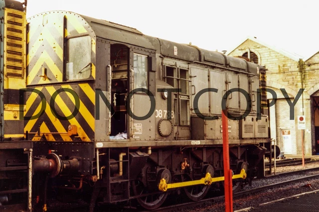 UK DIESEL TRAIN Railway Photograph Of Class 08 08738 Loco. Rm08-303 £1. ...
