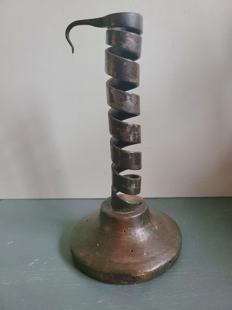 ANCIEN BOUGEOIR NORMAND Queue De Cochon / Rat De Cave Fer Forge /Bois ...