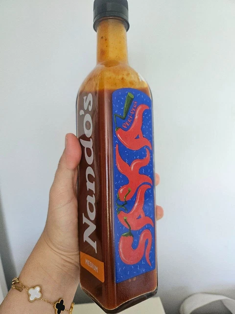 NANDO'S PERI-PERI SAKA Salsa Arsenale Limitato Bukayo Saka EUR 123,26 ...