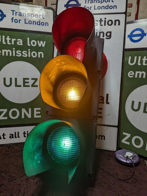GENUINE 1990'S PEEK UK Traffic Light Red Amber Green Fully Rewired LED ...