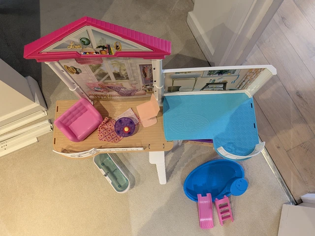 BARBIE ESTATE TWO-STORY Town House Plus Doll Clothes Furniture Kitchen ...