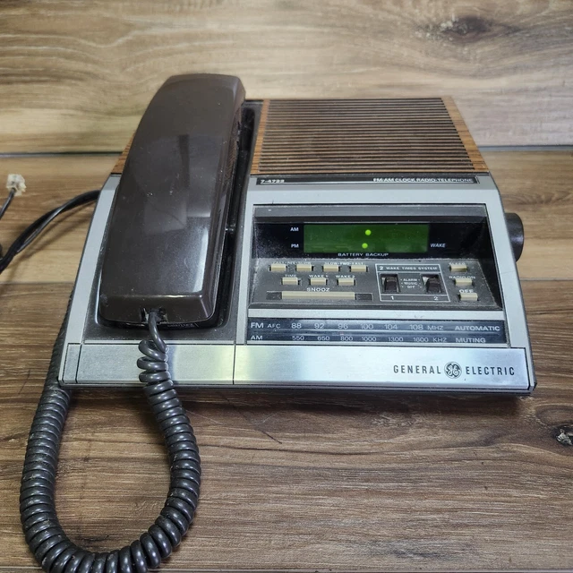 VINTAGE GENERAL ELECTRIC "GE" Clock Radio Telephone 7-4722 £16.60 ...