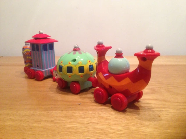 IN THE NIGHT Garden ( Ninky Nonk Train Set ) Ages 18 Mths & Over £8.00 ...