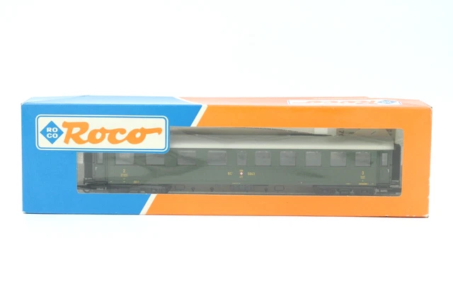 ROCO 3. KL. Personenwagen Reisezugwagen Nr. 44466 grün mit OVP ...