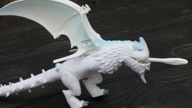 THE RAREST SNOW WRAITH HOW TO TRAIN YOUR DRAGON Dreamworks Action ...