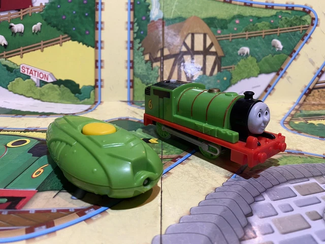 THOMAS THE TANK engine trackmaster trains Remote Control Percy £24.95 ...