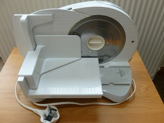 LAKELAND ELECTRIC SLICER for Bread Meat Cheese 1mm - 15mm £83.90 ...
