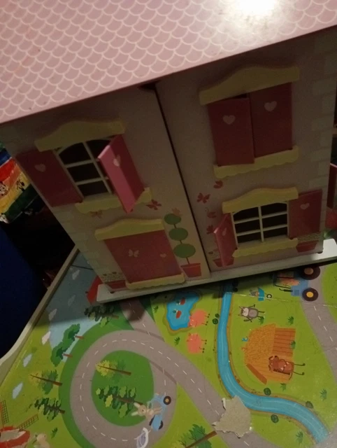 PINK WOODEN DOLLS House In Good Condition £9.99 - PicClick UK