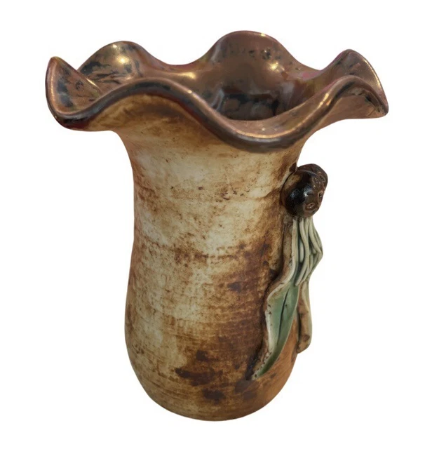 VINTAGE GUM NUT Gum Leaf Pottery Vase With Ruffled Fluted Pinched Rim ...