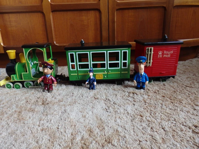 POSTMAN PAT MOTORISED Greendale Rocket Train Ajay Pat & Policeman ...