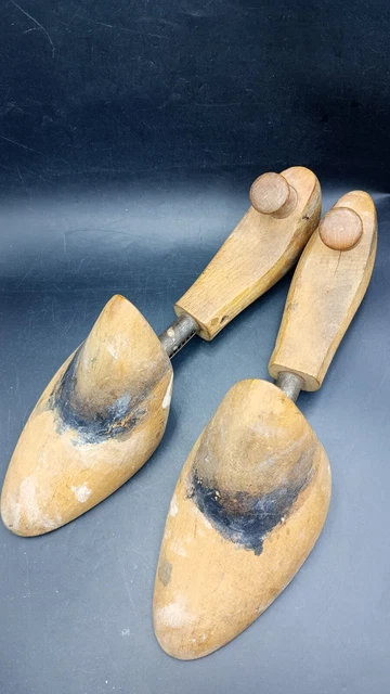 ANCIEN EMBAUCHOIR PAIRE de forme chaussures bois outil cordonnier EUR ...