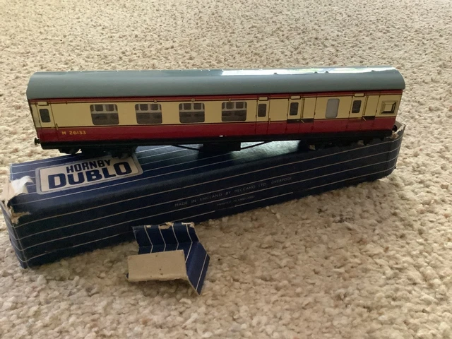 HORNBY DUBLO 4006 Vintage Red/Cream Corridor Coach M26133 Gauge OO with ...