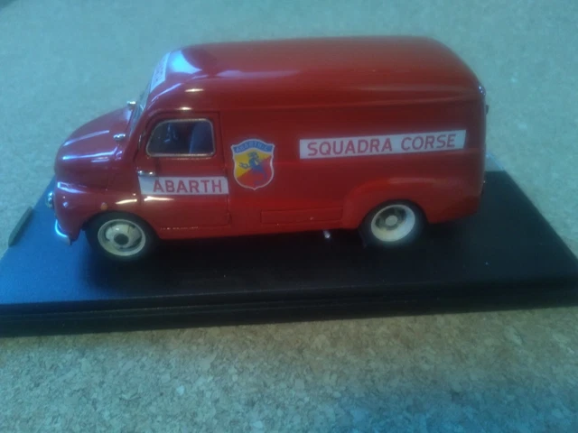 ULTRA RARE FIAT 615 2e série écurie scudéria Abarth 1/43 IV Model no ...