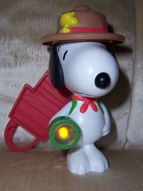 SNOOPY HIKER CAMPER holding Flashlight Lights Up and Large Doghouse ...