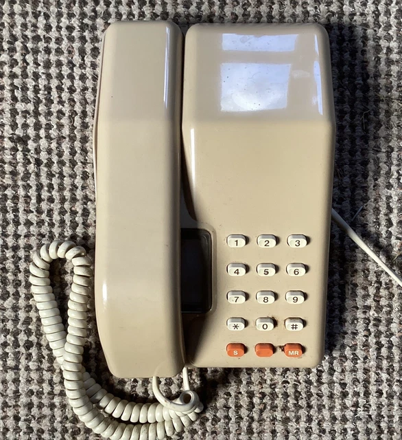 BT VISCOUNT CREAM/PEACHTELEPHONE Vintage Retro 1980s Push Button ...