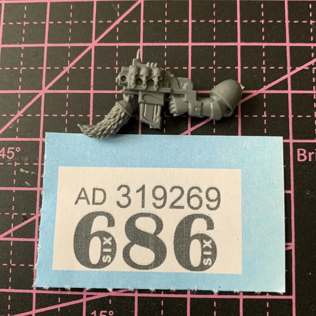 SPACE WOLVES SPACE Marine Storm Bolter Warhammer 40k pièces de rechange ...