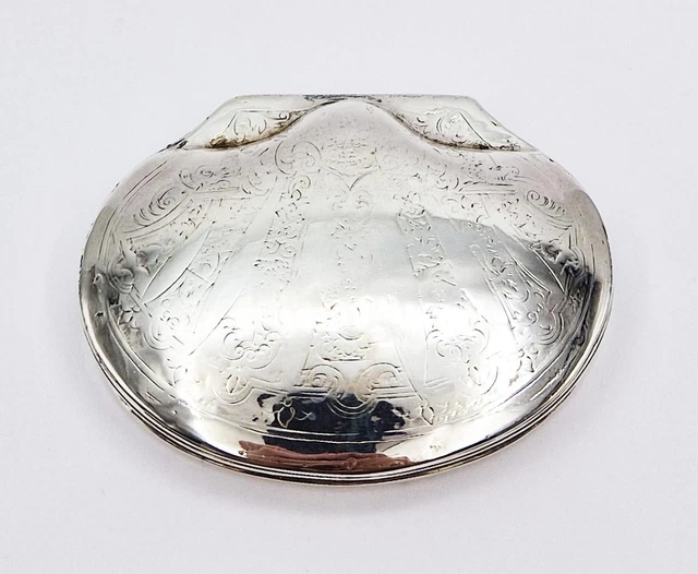 EARLY 18TH CENTURY GEORGIAN SOLID SILVER SHELL SHAPE SNUFF BOX c1720 £ ...