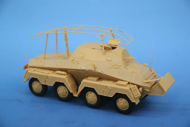 1:35 PANZER MODELL AFV Club 35263 Sd.Kfz.263 Panzerfunkwagen gebaut ...