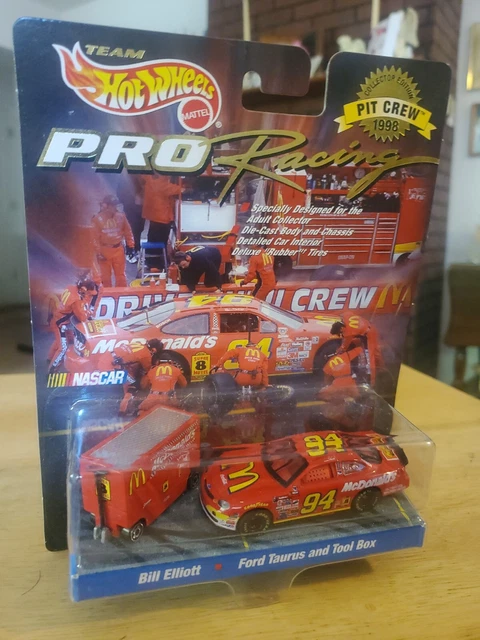 MATTEL HOT WHEELS Pro Racing Pit Crew # 94 Bill Elliott McDonald's T ...